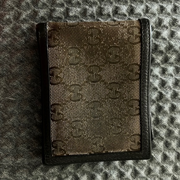 Gucci | Other | Authentic Gucci Wallet | Poshmark